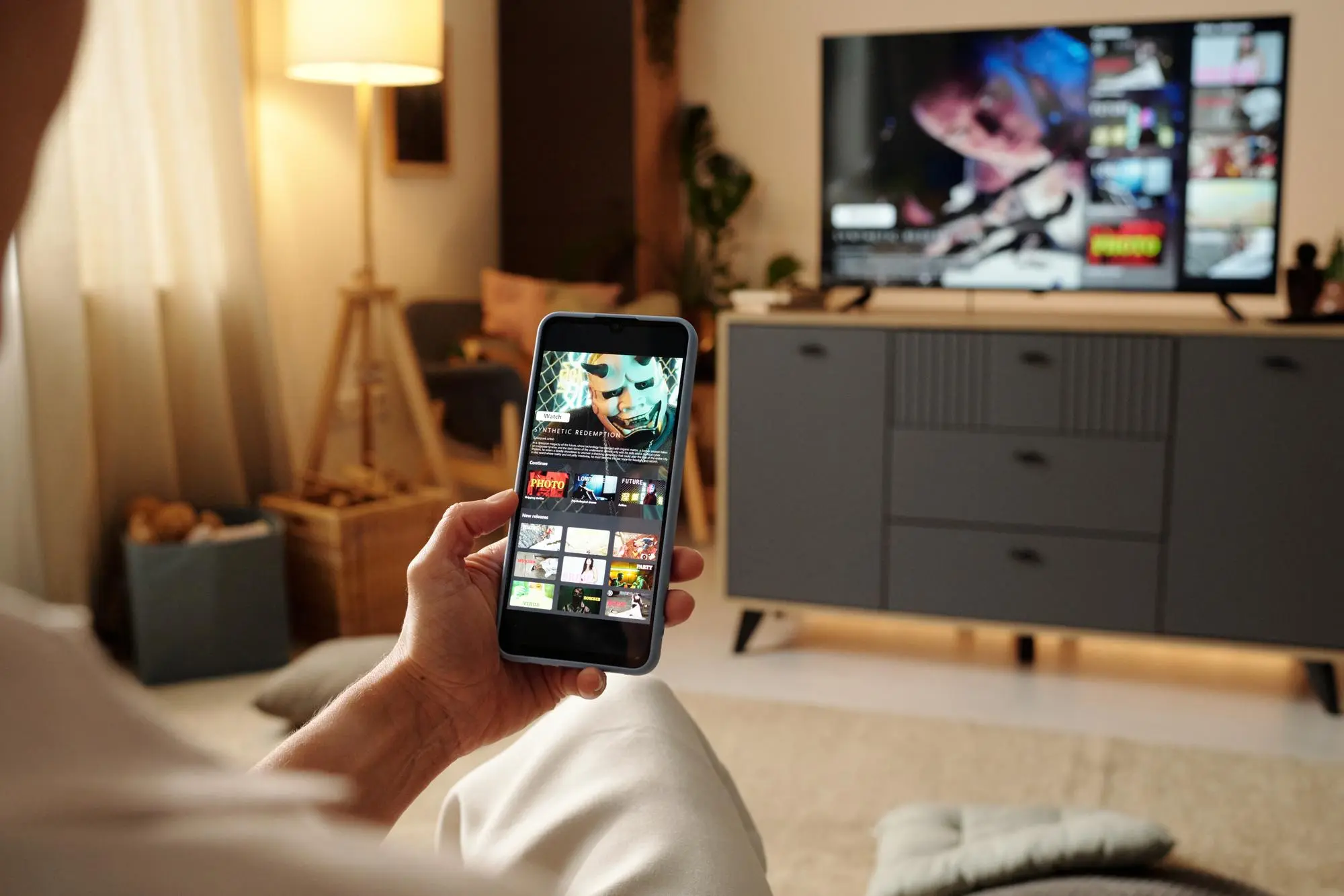 3 Cara Screen Mirroring iPhone ke TV dengan Mudah